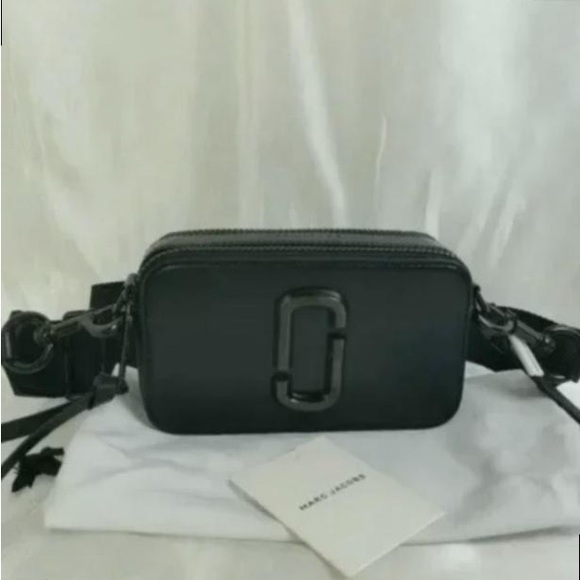 Marc Jacobs | Bags | Marc Jacobs Black Snapshot Camera Bag Tyit | Poshmark